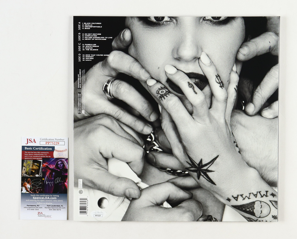 "Vicious" Vinyl Record Album Sleeve Signed by (4) with Lzzy Hale ...