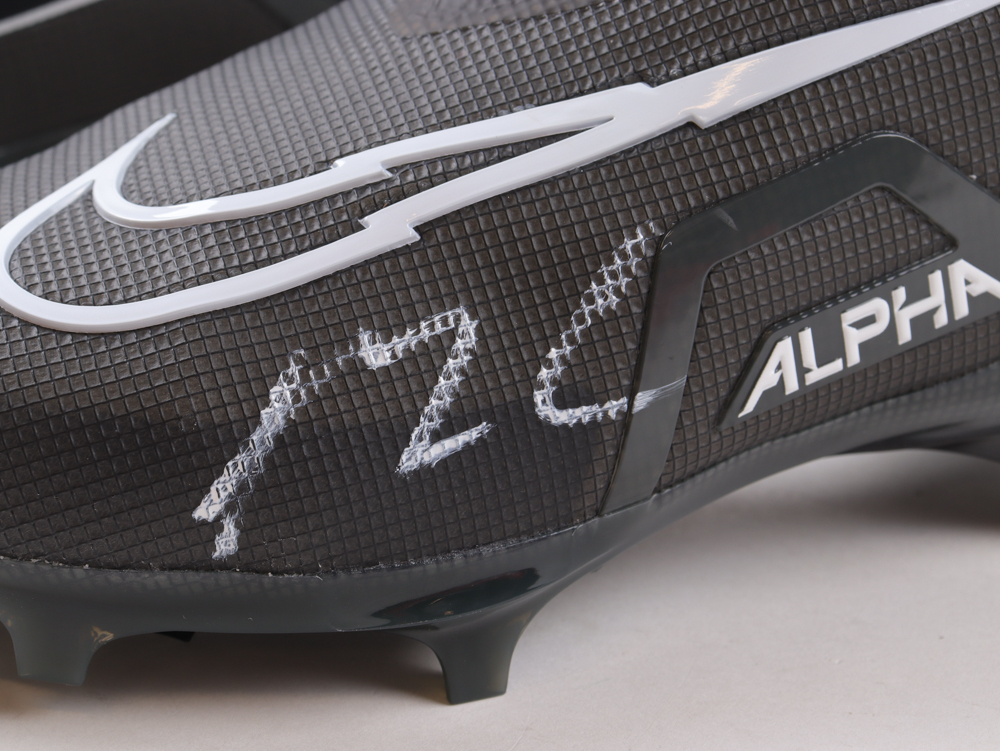 Maxx Crosby Signed Pair of Nike Football Cleats (JSA) | Pristine Auction
