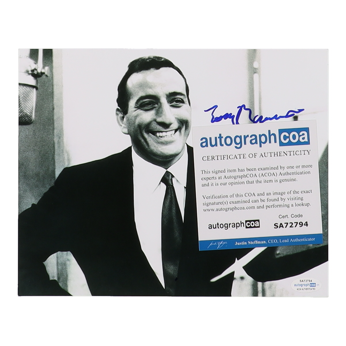Tony Bennett Signed 8x10 Photo (ACOA) | Pristine Auction