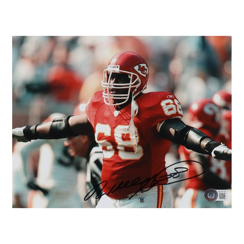 Will Shields Signed Chiefs 8x10 Photo (Beckett) | Pristine Auction