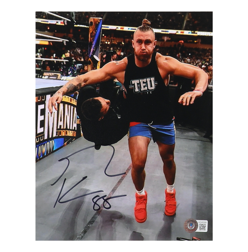 George Kittle Signed 8x10 Photo (Beckett) | Pristine Auction