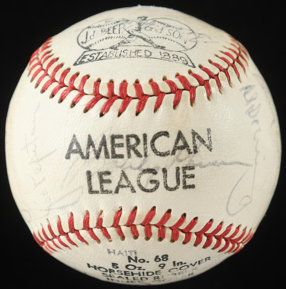 1969 Yankees AL Baseball Team-Signed by (20) with Elston Howard, Bobby ...