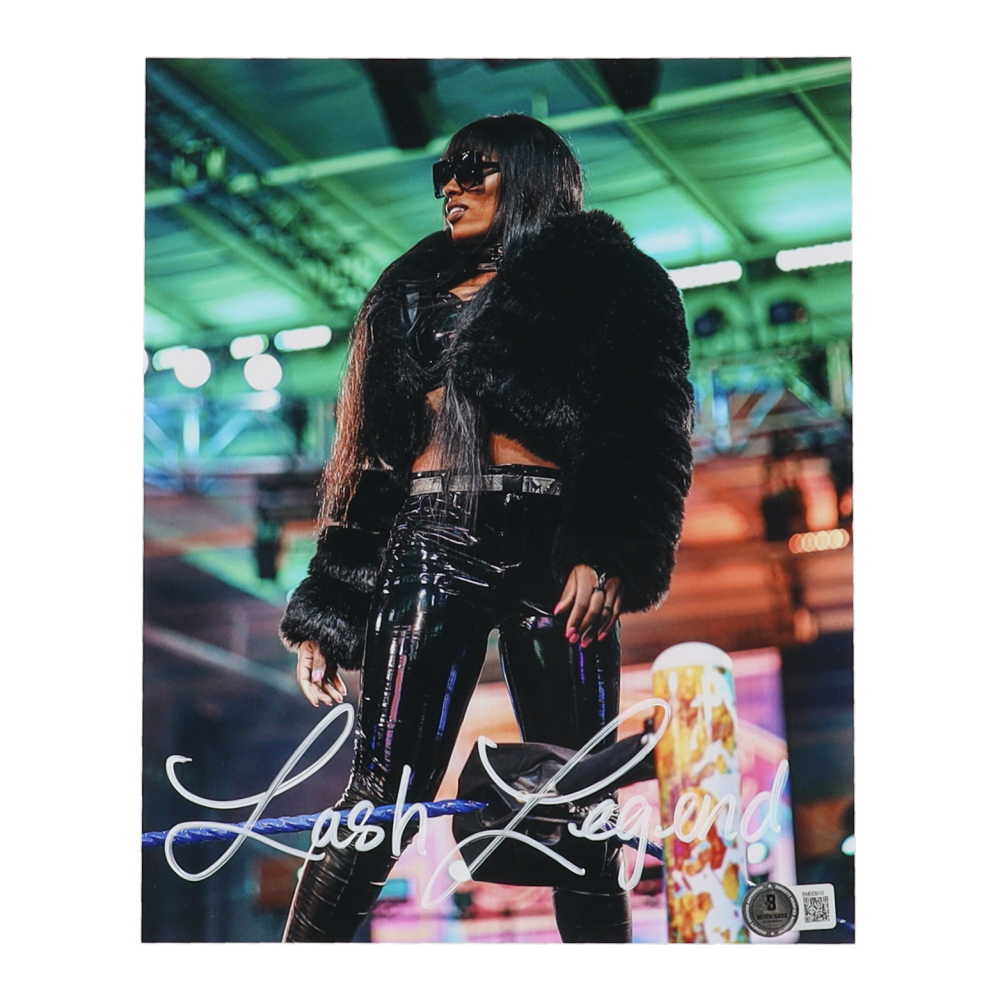 Lash Legend Signed WWE 8x10 Photo (Beckett) | Pristine Auction