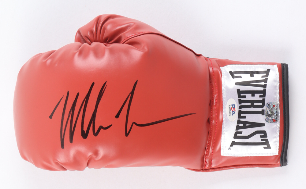 Mike Tyson Signed Everlast Boxing Glove (PSA & Tyson) | Pristine Auction Mike Tyson Signed Everlast Boxing Glove (PSA & Tyson) | Pristine Auction