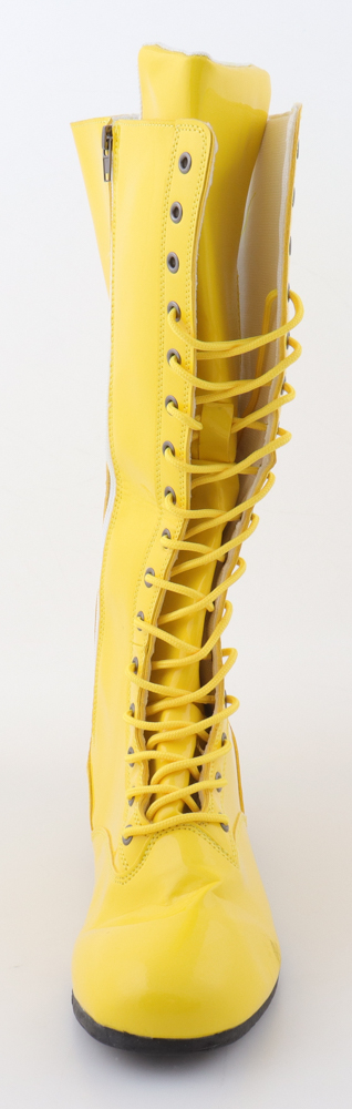 Hulk Hogan Signed Wrestling Boot (Beckett) | Pristine Auction