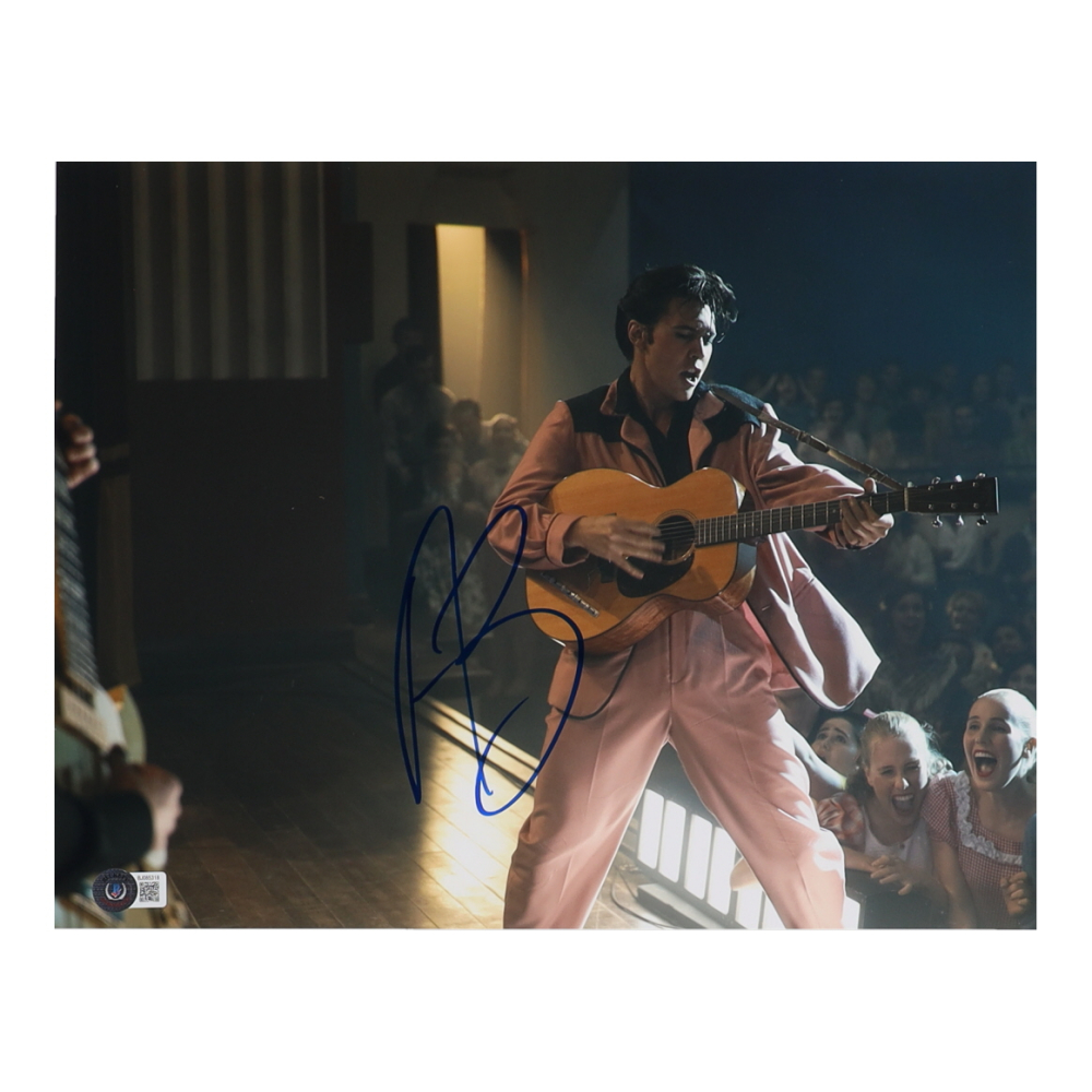Austin Butler Signed "Elvis" 11x14 Photo (Beckett) | Pristine Auction