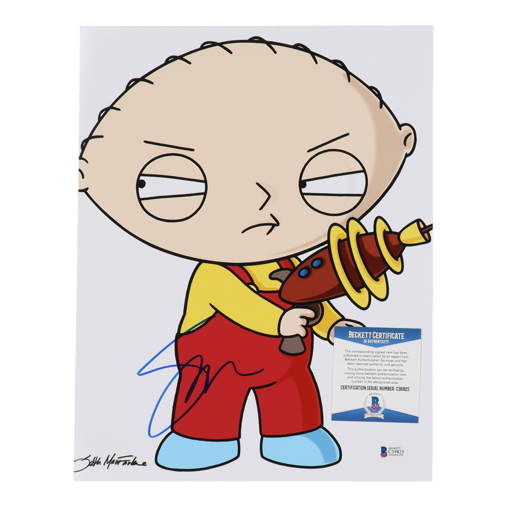Seth MacFarlane Signed "Family Guy" 11x14 Photo (Beckett) | Pristine ...