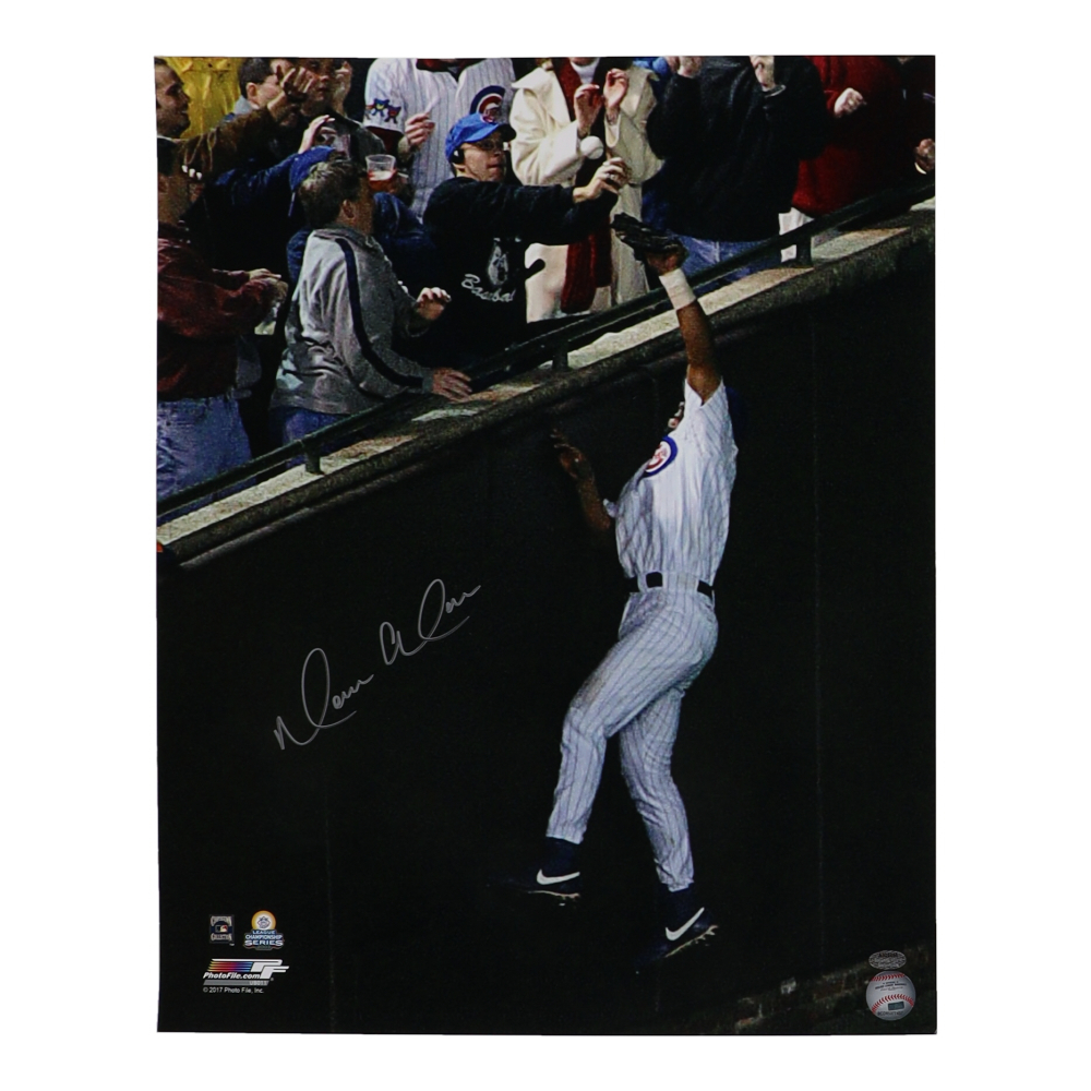 Moises Alou Signed Cubs 16x20 Photo (Schwartz) | Pristine Auction