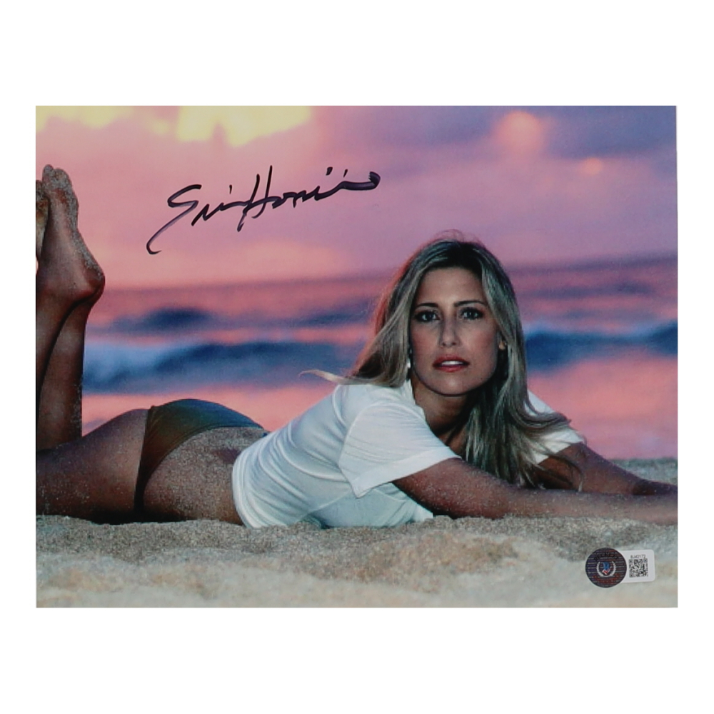 Erica Hosseini Signed 8x10 Photo (Beckett) | Pristine Auction