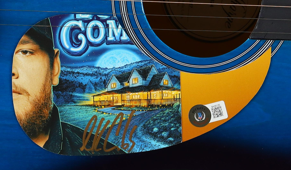 Luke Combs Signed 39" Acoustic Guitar (Beckett) | Pristine Auction