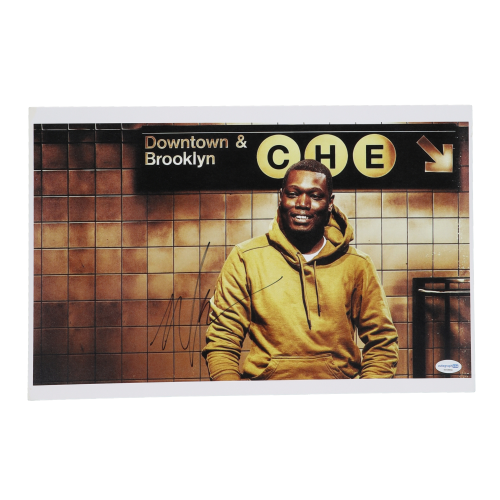 Michael Che Signed "Saturday Night Live" 11x17 Photo (AutographCOA ...