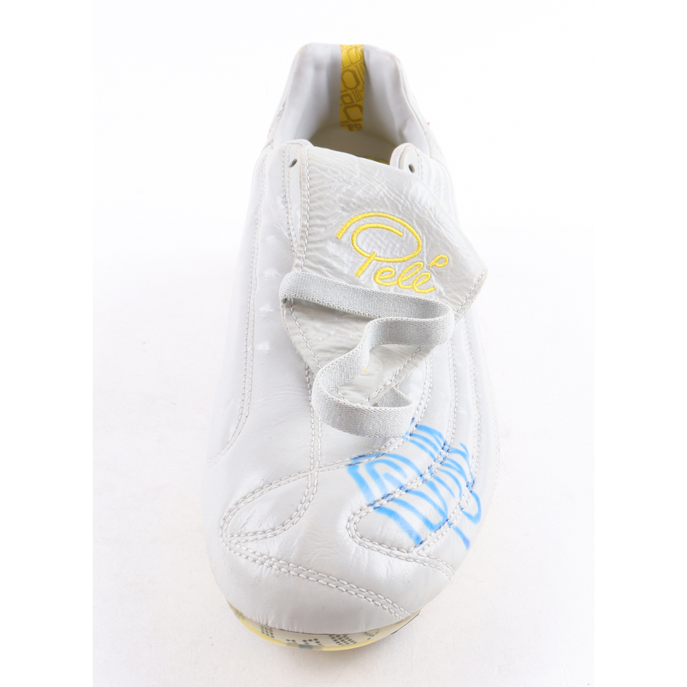 Pele Signed Soccer Cleat (JSA) | Pristine Auction