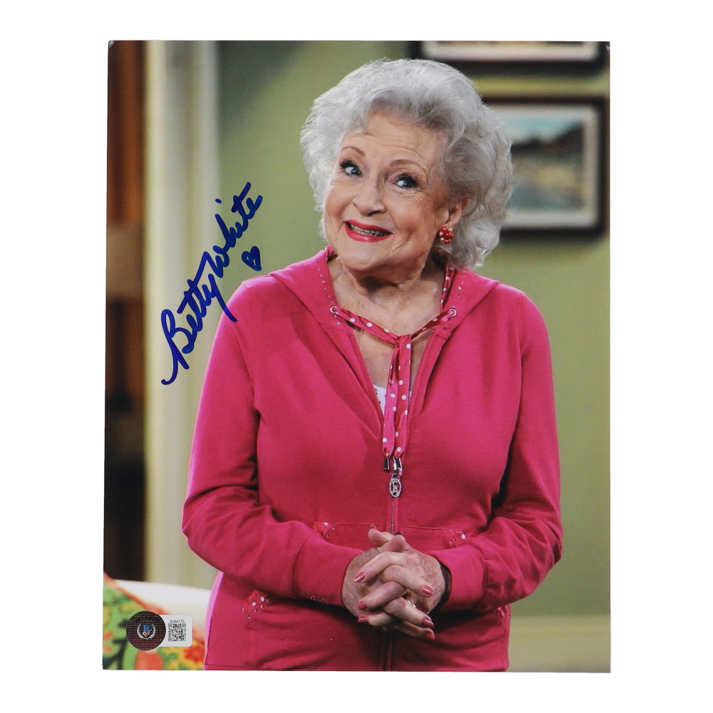 Betty White Signed 8x10 Photo (Beckett) | Pristine Auction
