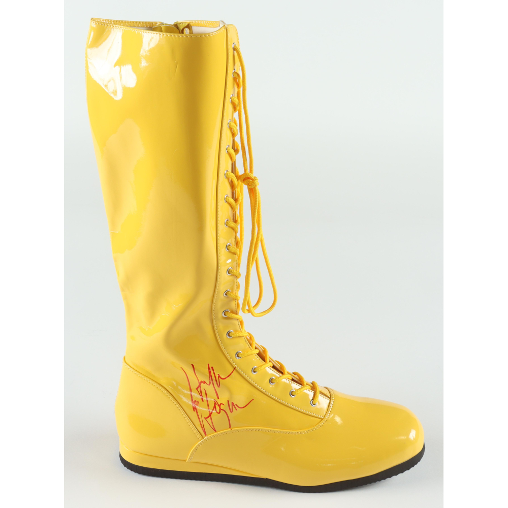 Hulk Hogan Signed Wrestling Boot (Beckett) | Pristine Auction