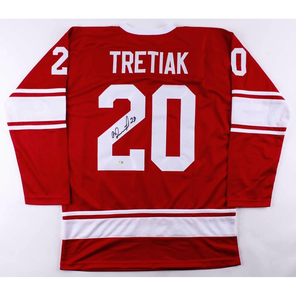 Vladislav Tretiak Signed Jersey (Beckett) | Pristine Auction