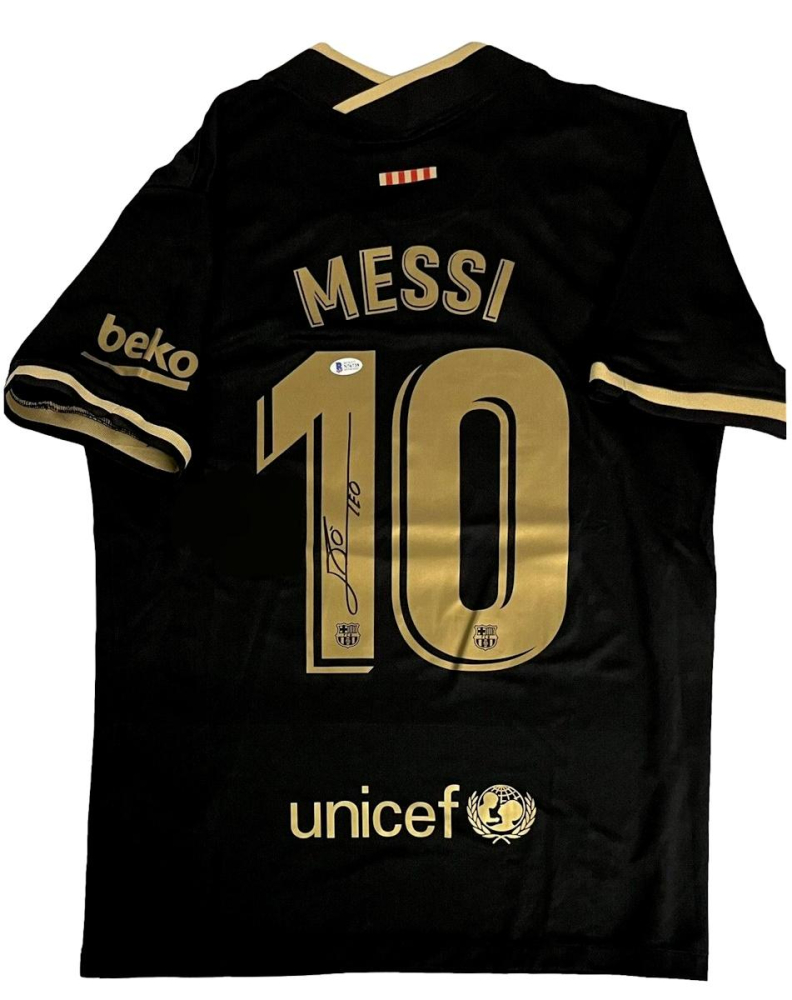 Lionel Messi Signed FC Barcelona Jersey (Beckett) | Pristine Auction