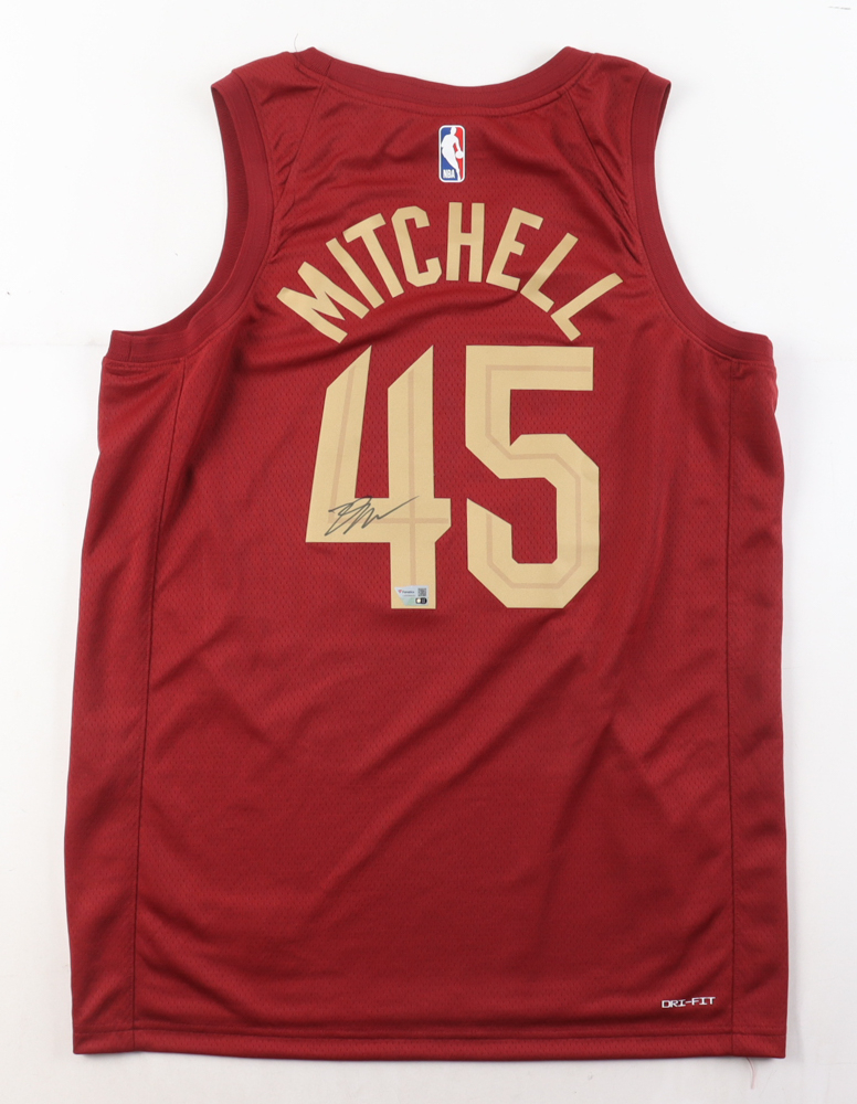 Donovan Mitchell Signed Cavaliers Jersey (Fanatics) | Pristine Auction
