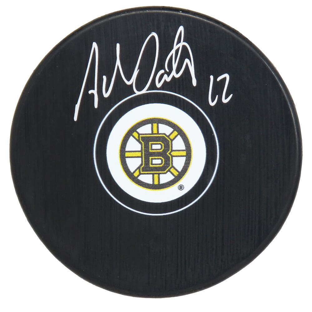 Adam Oates Signed Bruins Logo Hockey Puck (Schwartz) | Pristine Auction