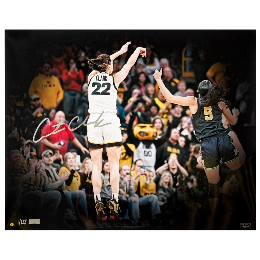 Caitlin Clark Signed Iowa Hawkeyes 16x20 Photo (Panini) | Pristine Auction