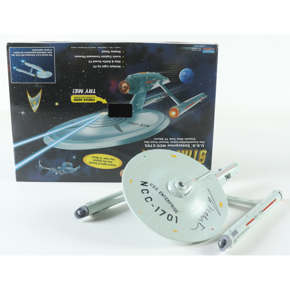 William Shatner Signed 2022 Playmates Toys Classic Star Trek "U.S.S ...