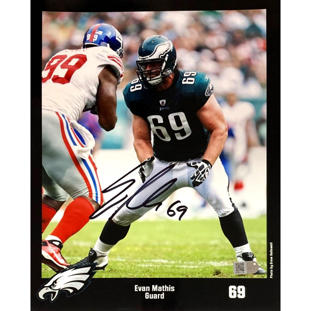 Evan Mathis Signed Eagles 8x10 Photo (Sports Integrity) | Pristine Auction