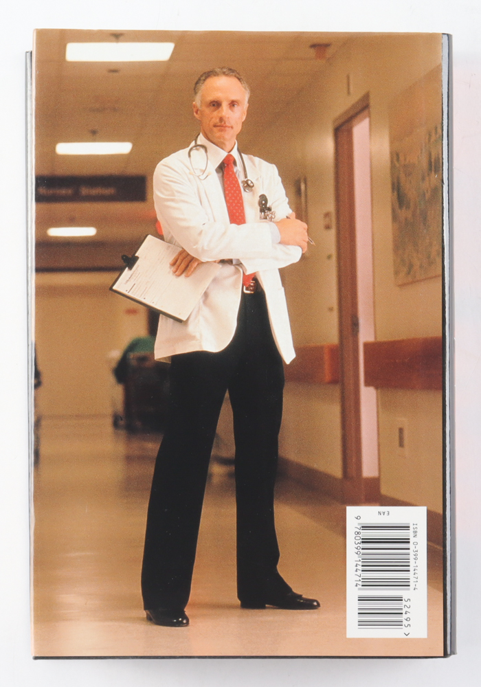 Robin Cook Signed "Vector" Hardback Book (Beckett) | Pristine Auction