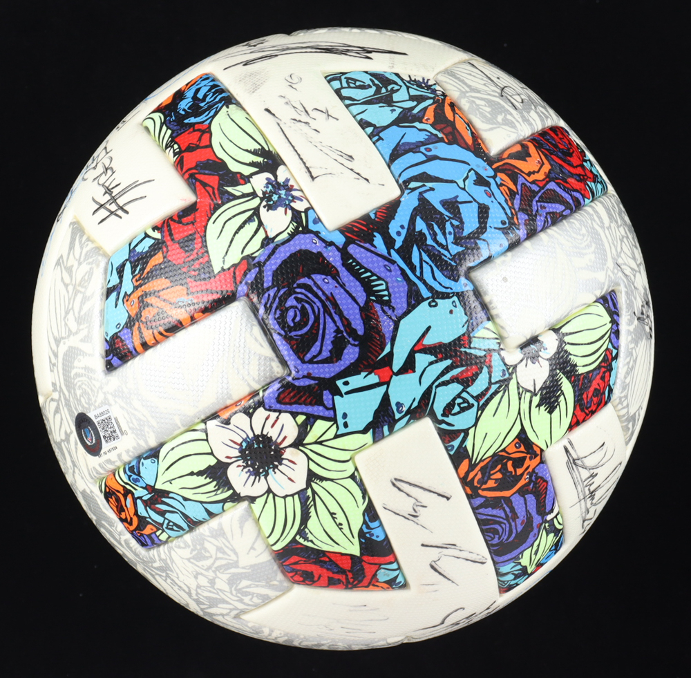 2022 Dynamo Game-Used Adidas Soccer Ball Team-Signed by (23) with ...