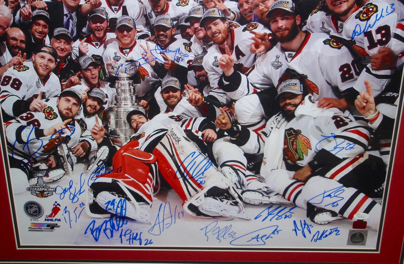 2012-13 Chicago Blackhawks 27x33 Custom Framed Photo Team-Signed by (18 ...