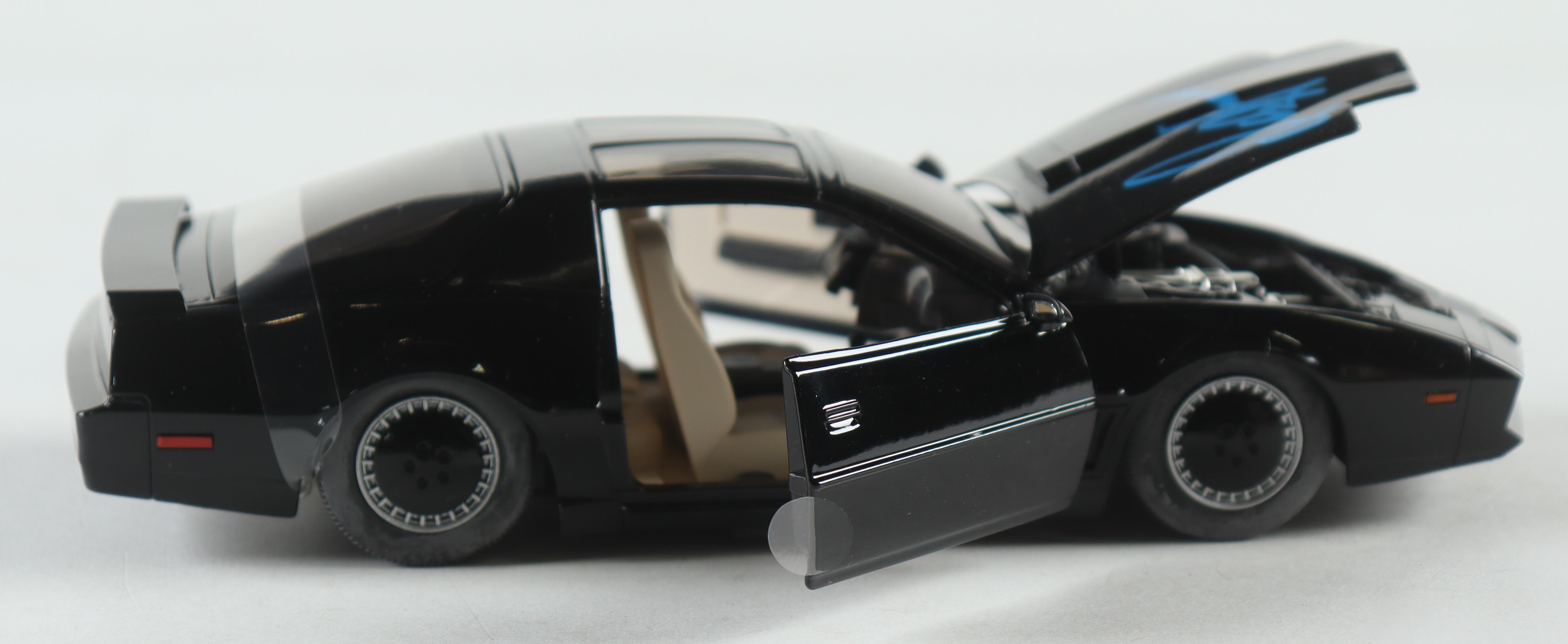 David Hasselhoff Signed "Knight Rider" 1:24 Diecast Car (Beckett ...