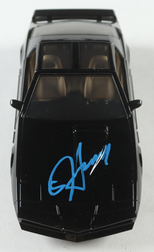 David Hasselhoff Signed "Knight Rider" 1:24 Diecast Car (Beckett ...