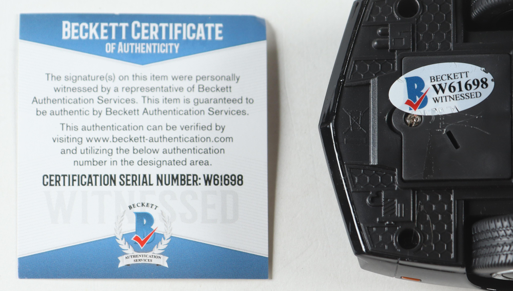 David Hasselhoff Signed "Knight Rider" 1:24 Diecast Car (Beckett ...