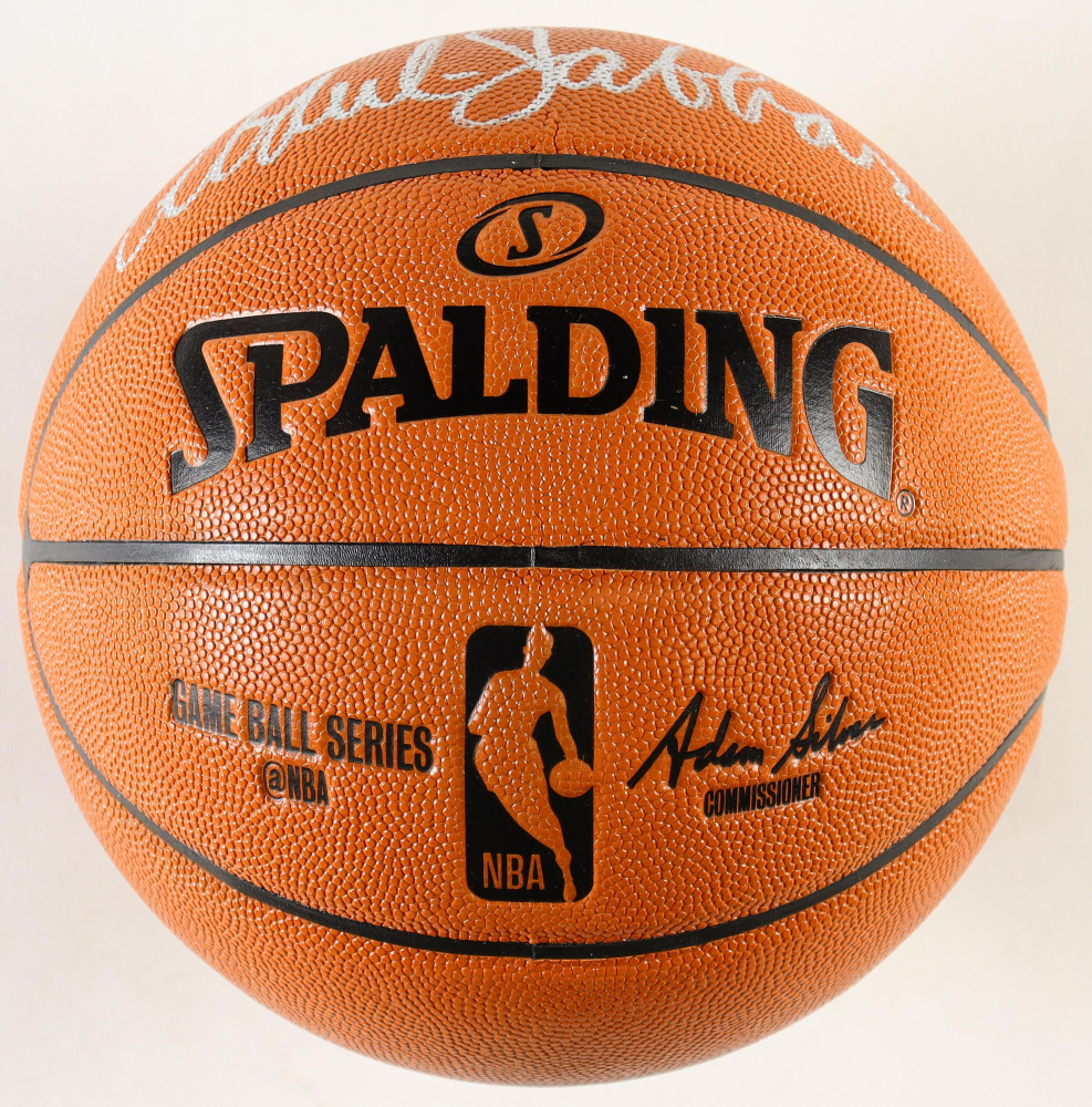 Kareem Abdul-Jabbar Signed NBA Game Ball Series Basketball (Beckett ...