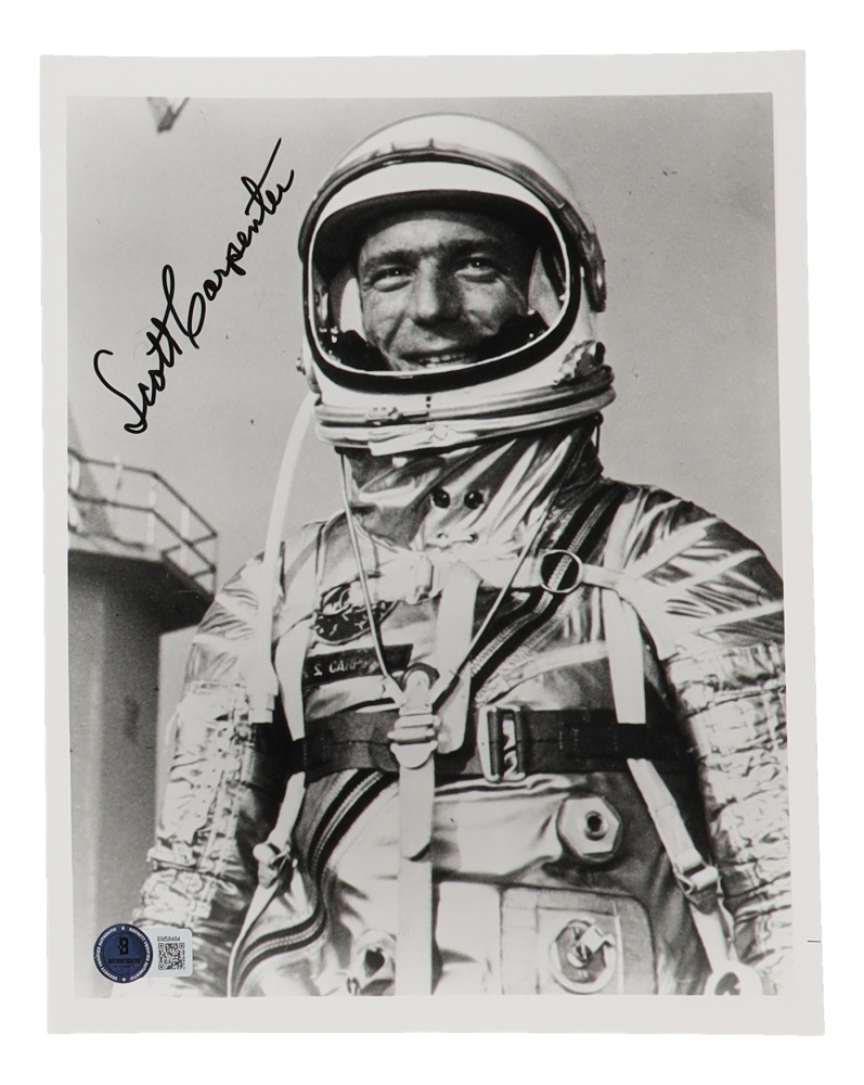 Scott Carpenter Signed 8x10 Photo (Beckett) | Pristine Auction