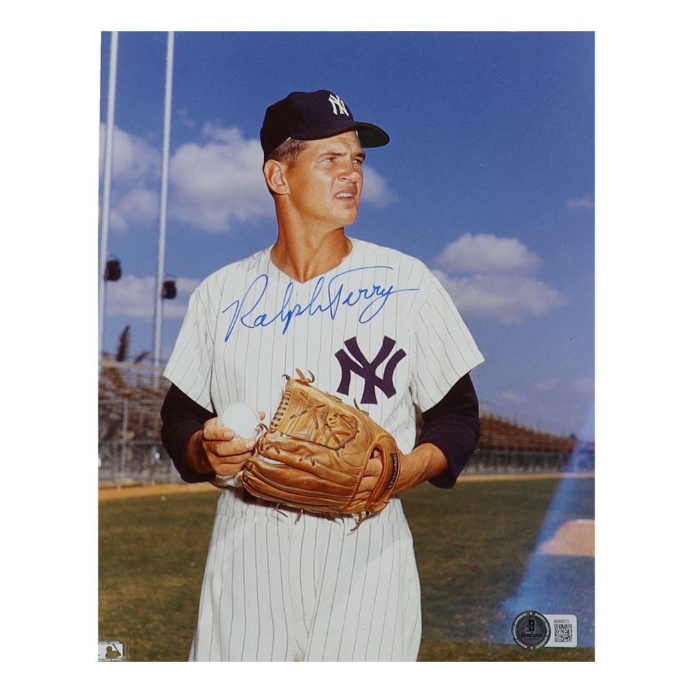 Ralph Terry Signed Yankees 8x10 Photo (Beckett) | Pristine Auction