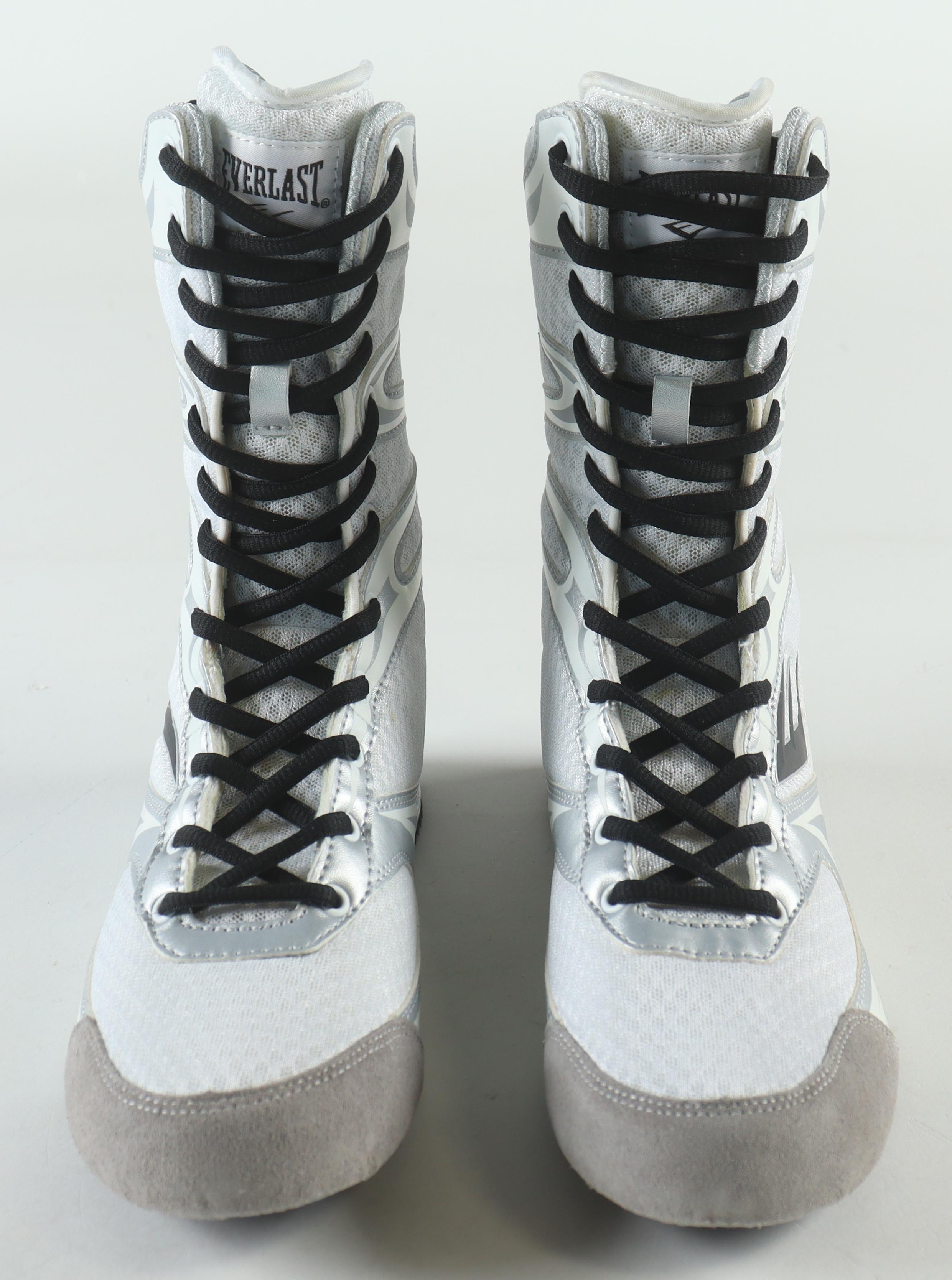 Mike Tyson Signed Everlast Professional Boxing Shoes (Tyson) | Pristine ...