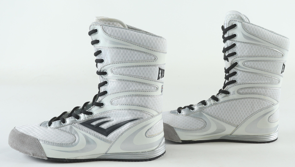 Mike Tyson Signed Everlast Professional Boxing Shoes (Tyson) | Pristine ...