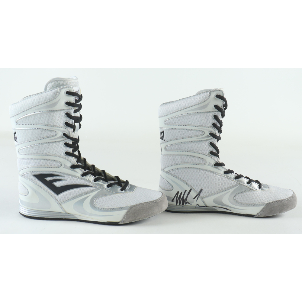 Mike Tyson Signed Everlast Professional Boxing Shoes (Tyson) | Pristine ...