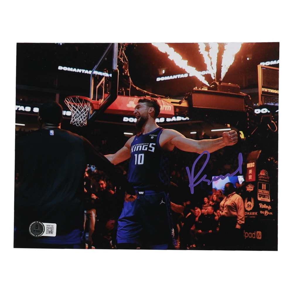 Domantas Sabonis Signed Kings 8x10 Photo (Beckett) | Pristine Auction