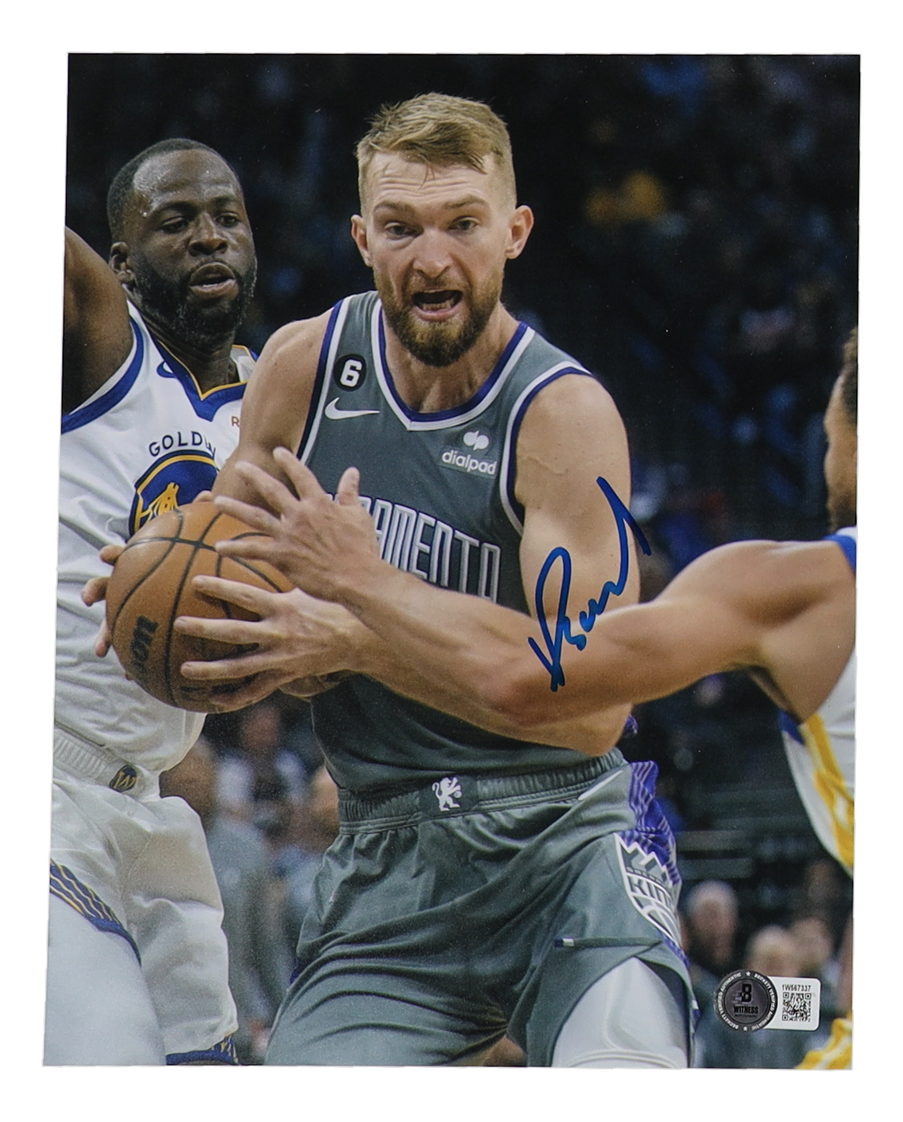 Domantas Sabonis. Signed Kings 8x10 Photo (Beckett) | Pristine Auction