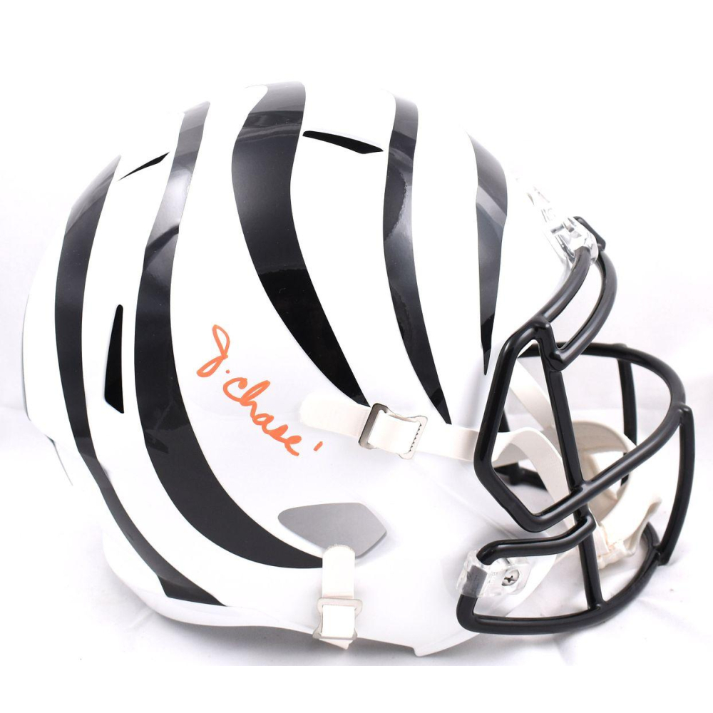 Ja'Marr Chase Signed Bengals Full-Size White Alternate Speed Helmet ...