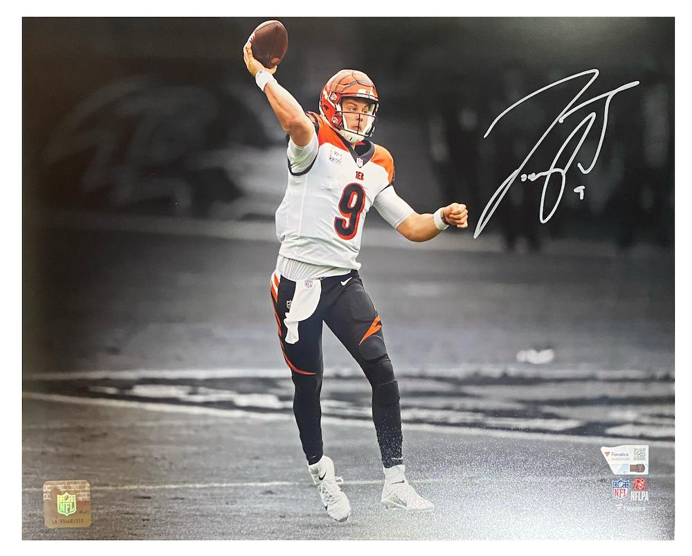 Joe Burrow Signed Bengals 11x14 Photo (Fanatics) | Pristine Auction