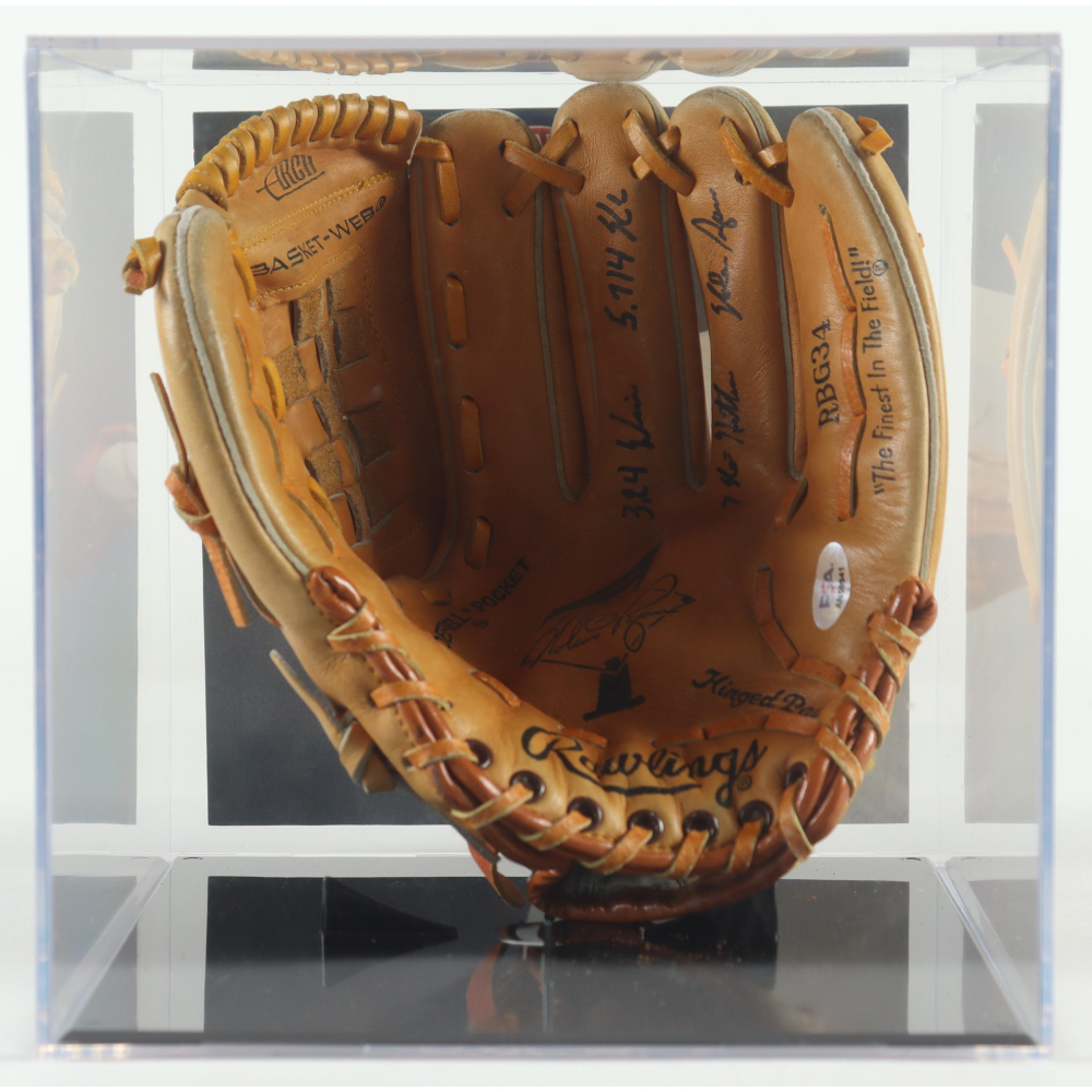 Nolan Ryan Signed Vintage Rawlings Nolan Ryan Model Baseball Glove