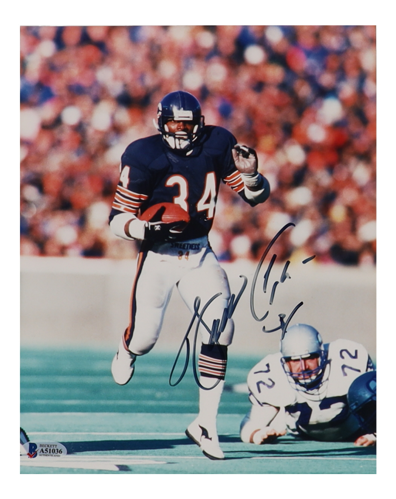 Walter Payton Signed Bears 8x10 Photo (Beckett) | Pristine Auction