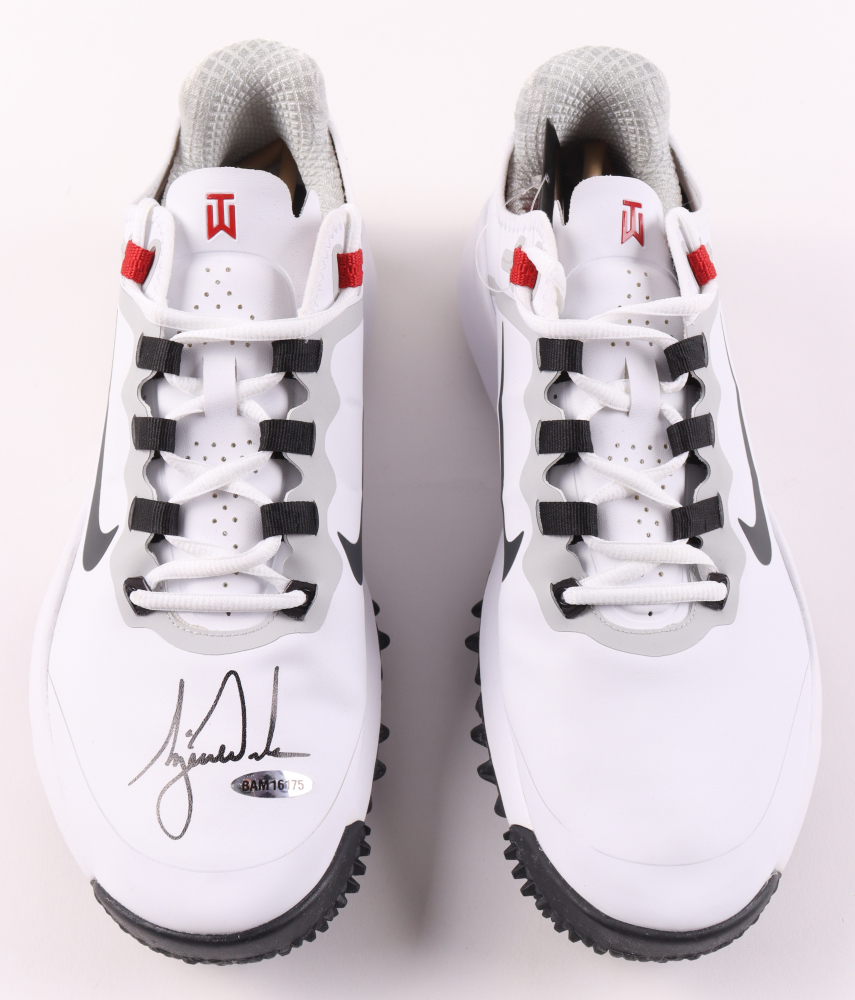 Tiger Woods Signed Pair of Nike Golf Shoes with Original Upper Deck Box ...