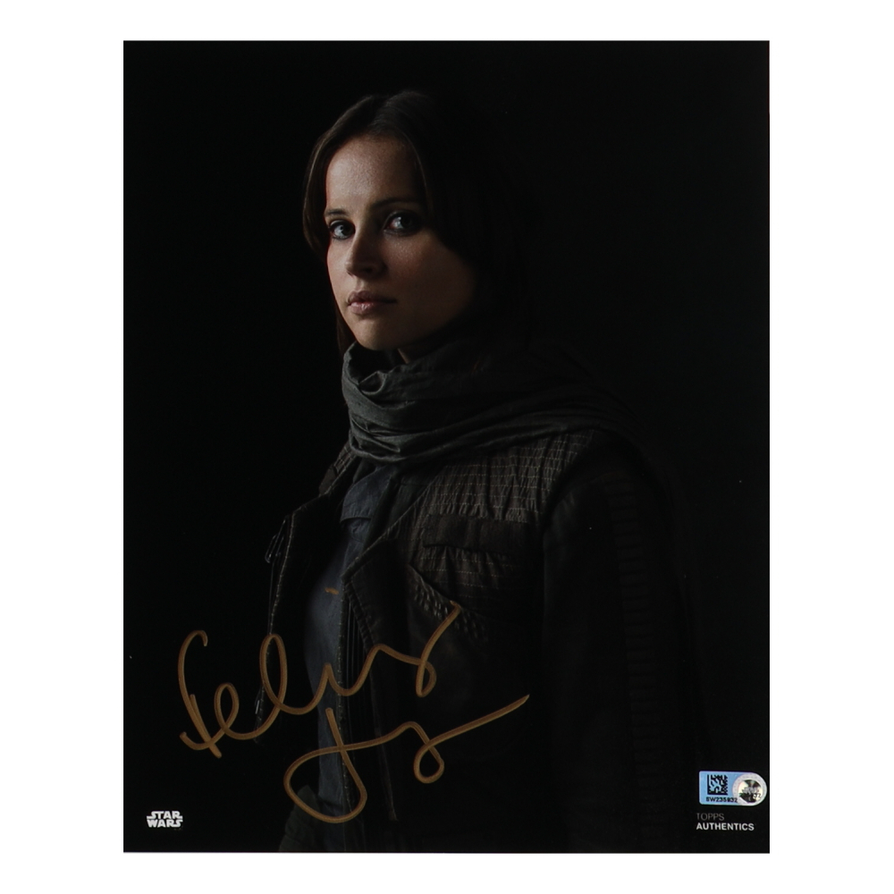 Felicity Jones Signed "Rogue One: A Star Wars Story" 8x10 Photo (Star ...