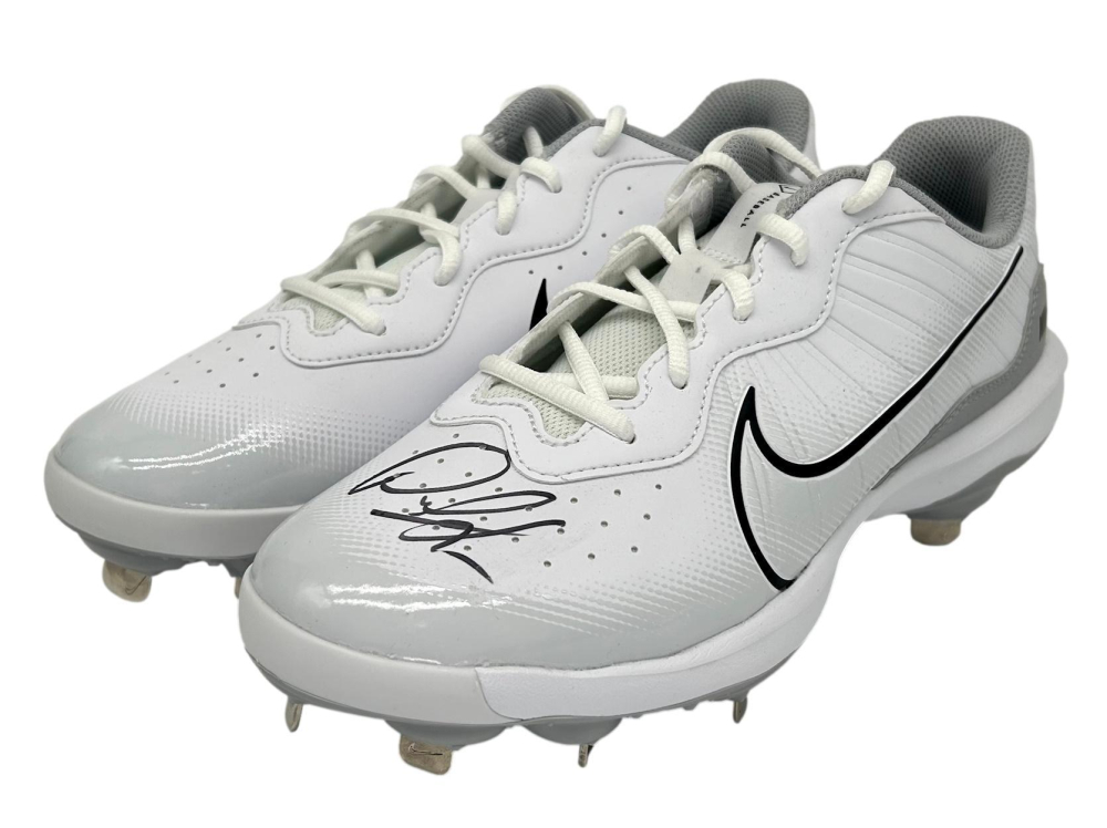 Paul Skenes Signed Pair of Nike Baseball Cleats (JSA) | Pristine Auction