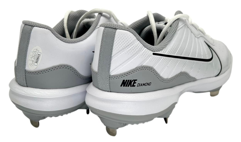 Paul Skenes Signed Pair of Nike Baseball Cleats (JSA) | Pristine Auction