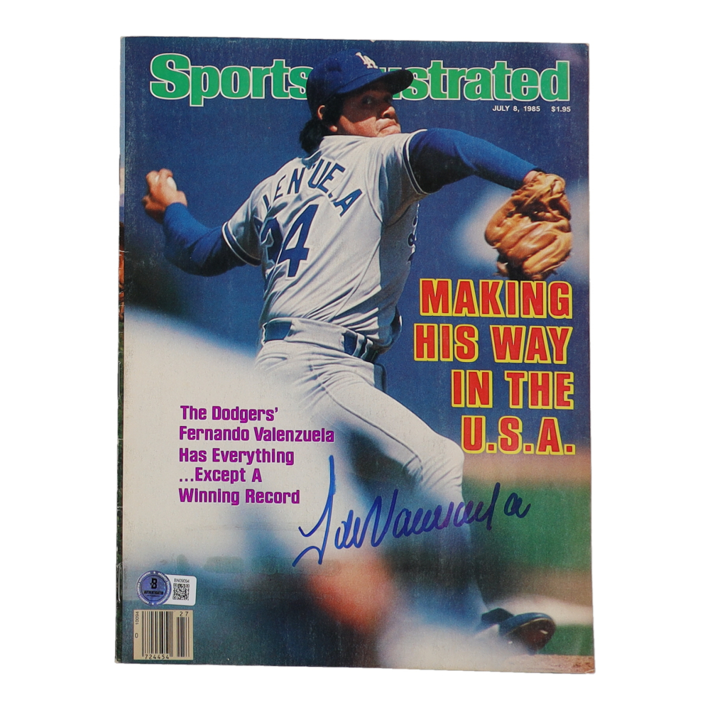 Fernando Valenzuela Signed 1985 Sports Illustrated Magazine (Beckett) | Pristine Auction