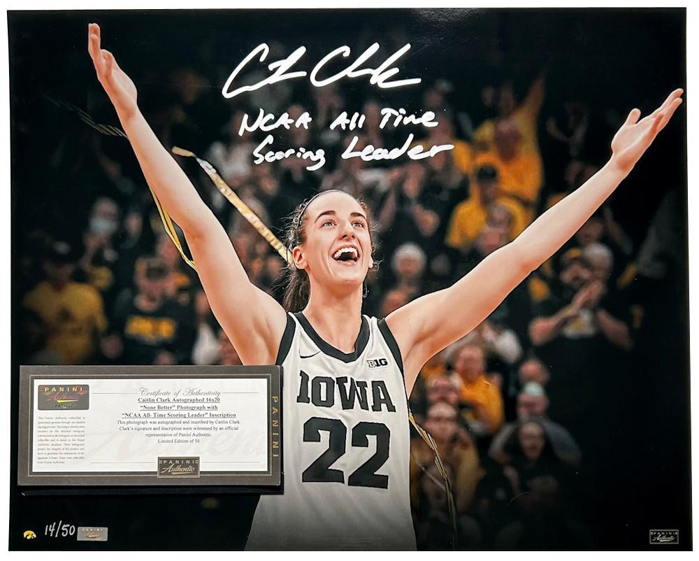 Caitlin Clark Signed Iowa Hawkeyes 16x20 Photo Inscribed "NCAA All Time Scoring Leader" (Panini ...