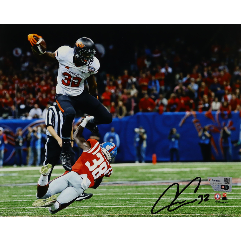 Chris Carson Signed 8x10 Photo (Fanatics) | Pristine Auction